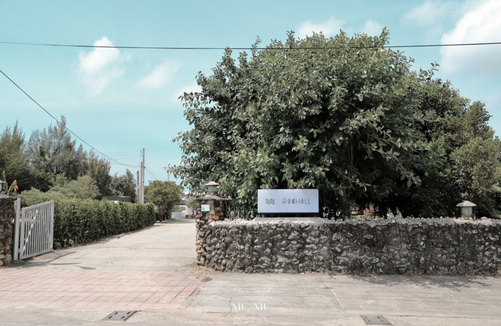 旅宿新選｜沃丘 Richill Villa：最新包棟墾丁大泳池民宿開箱，小峇里島渡假感受，高質感奶油色系夢幻廚房，還有卡拉OK、烤肉、麻將嗨到天亮，10/1正式開幕 @妞妞幸福花園