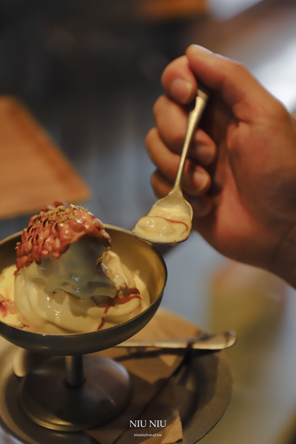 HERMIT & Co. 嘉義新開幕甜食咖啡廳｜日式印刷廠老宅賣烤玉米慕斯霜淇淋，試營運中(含菜單) @妞妞幸福花園