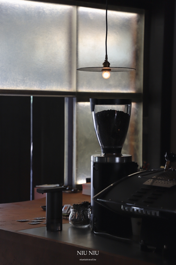 HERMIT & Co. 嘉義新開幕甜食咖啡廳｜日式印刷廠老宅賣烤玉米慕斯霜淇淋，試營運中(含菜單) @妞妞幸福花園