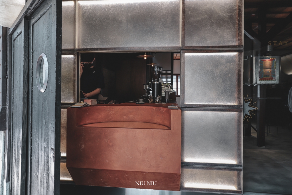 HERMIT & Co. 嘉義新開幕甜食咖啡廳｜日式印刷廠老宅賣烤玉米慕斯霜淇淋，試營運中(含菜單) @妞妞幸福花園